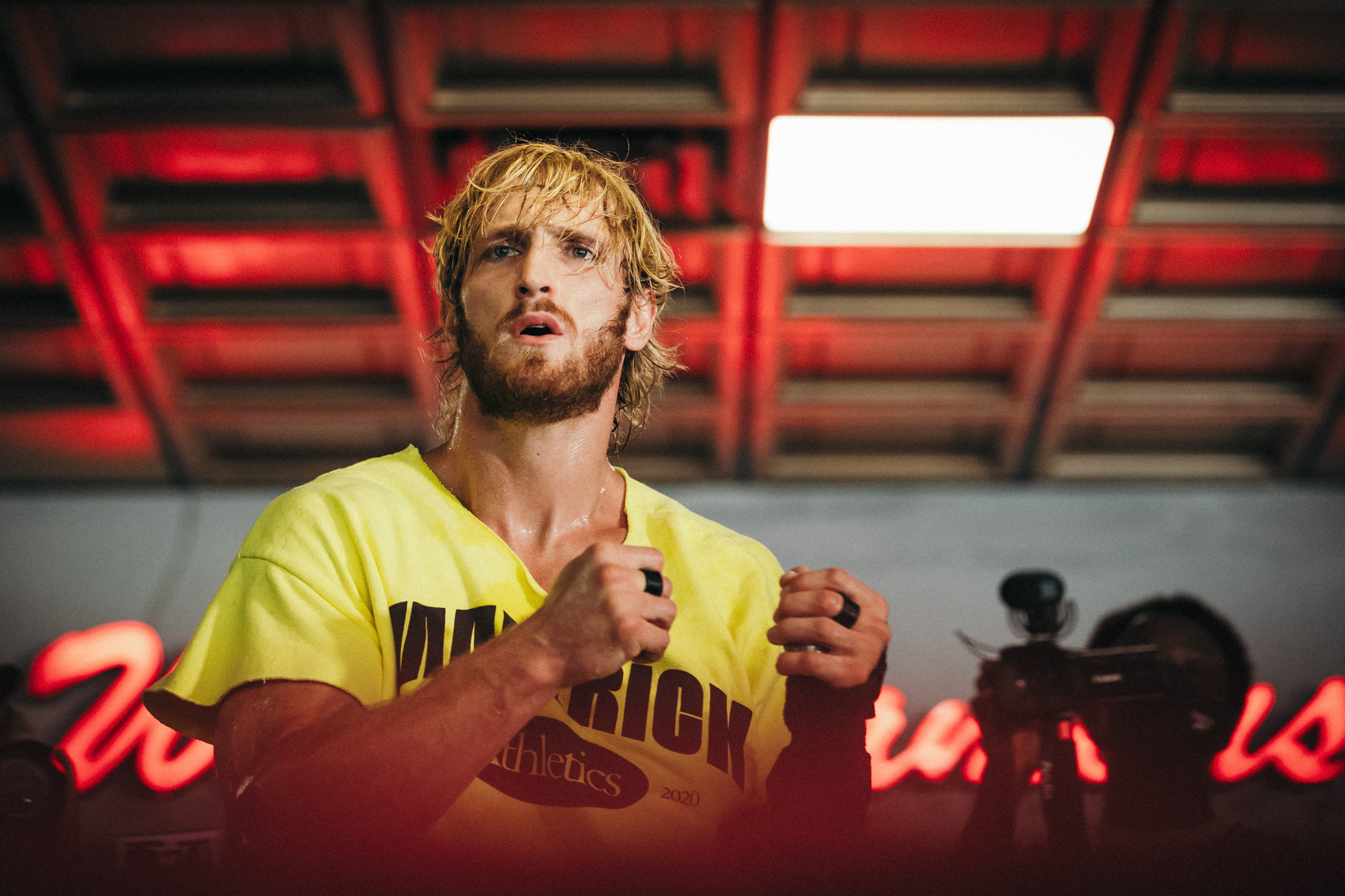 Could we see Mayweather back out of Sundays fight? Logan Paul believes ...